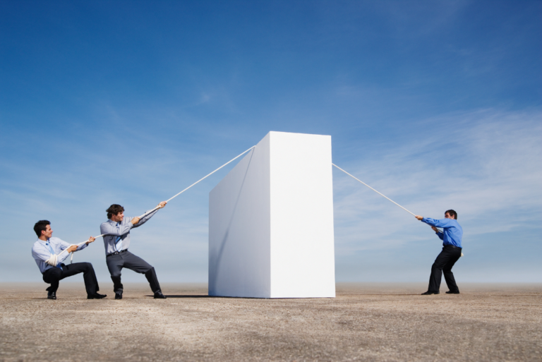 Managing Conflicting Supply Chain KPIs - AIMMS